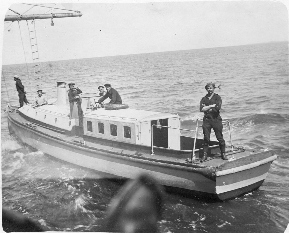 Steam Pinnacles, Pickets and Tenders